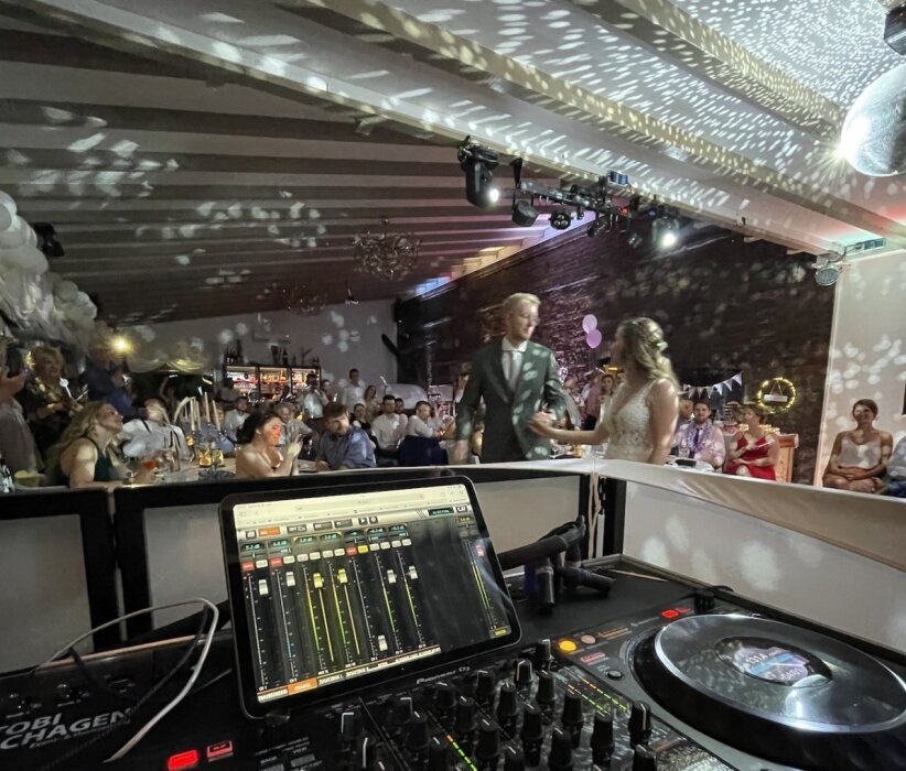 DJ Essen buchen - DJ Tobi Schagen für Hochzeit und Event